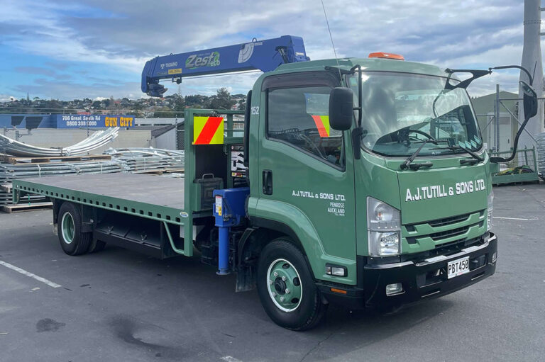 Crane Truck Hire Auckland, Reliable Hiab Hire Services – Tutill Carriers